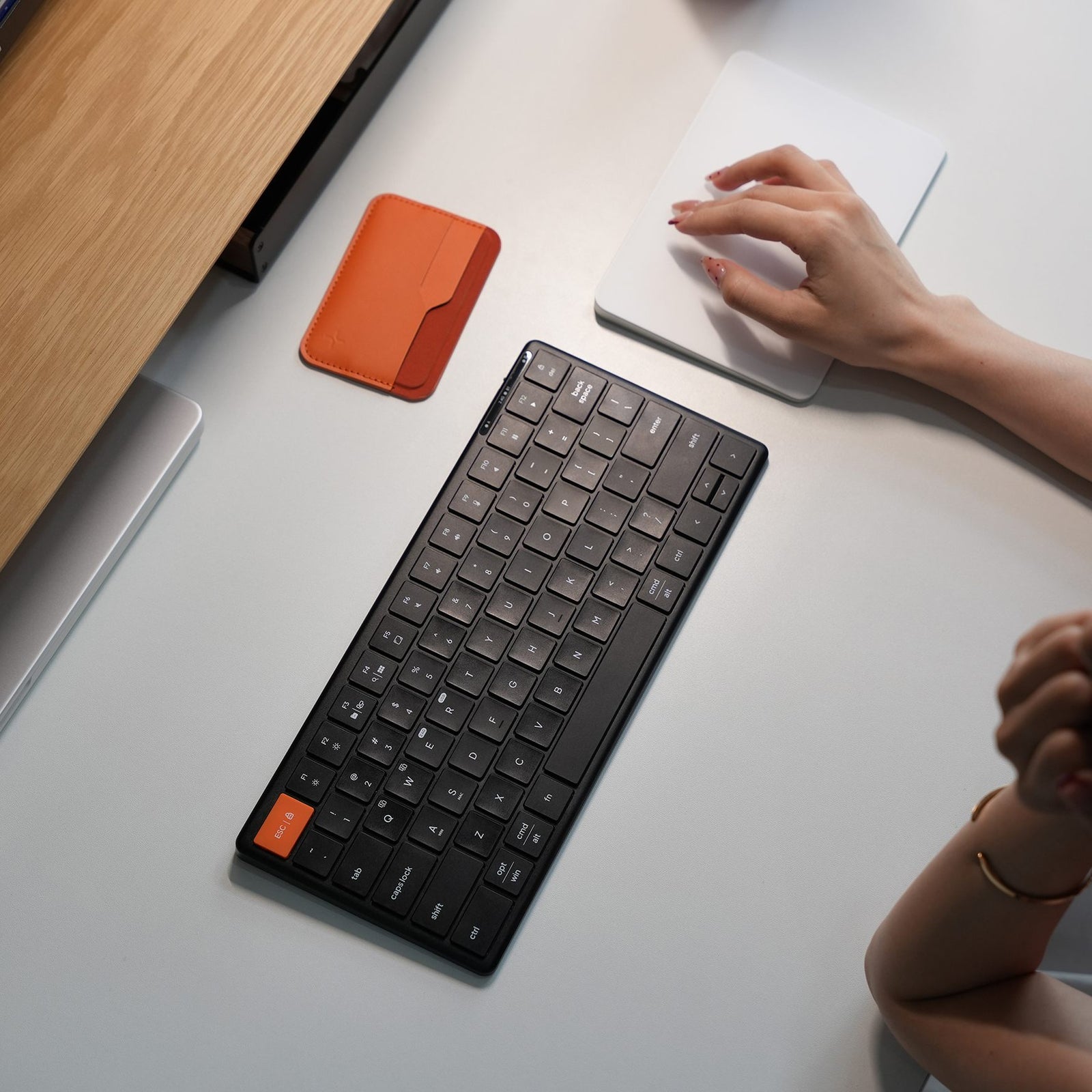 Bàn phím không dây HyperWork SilentKey - TS01