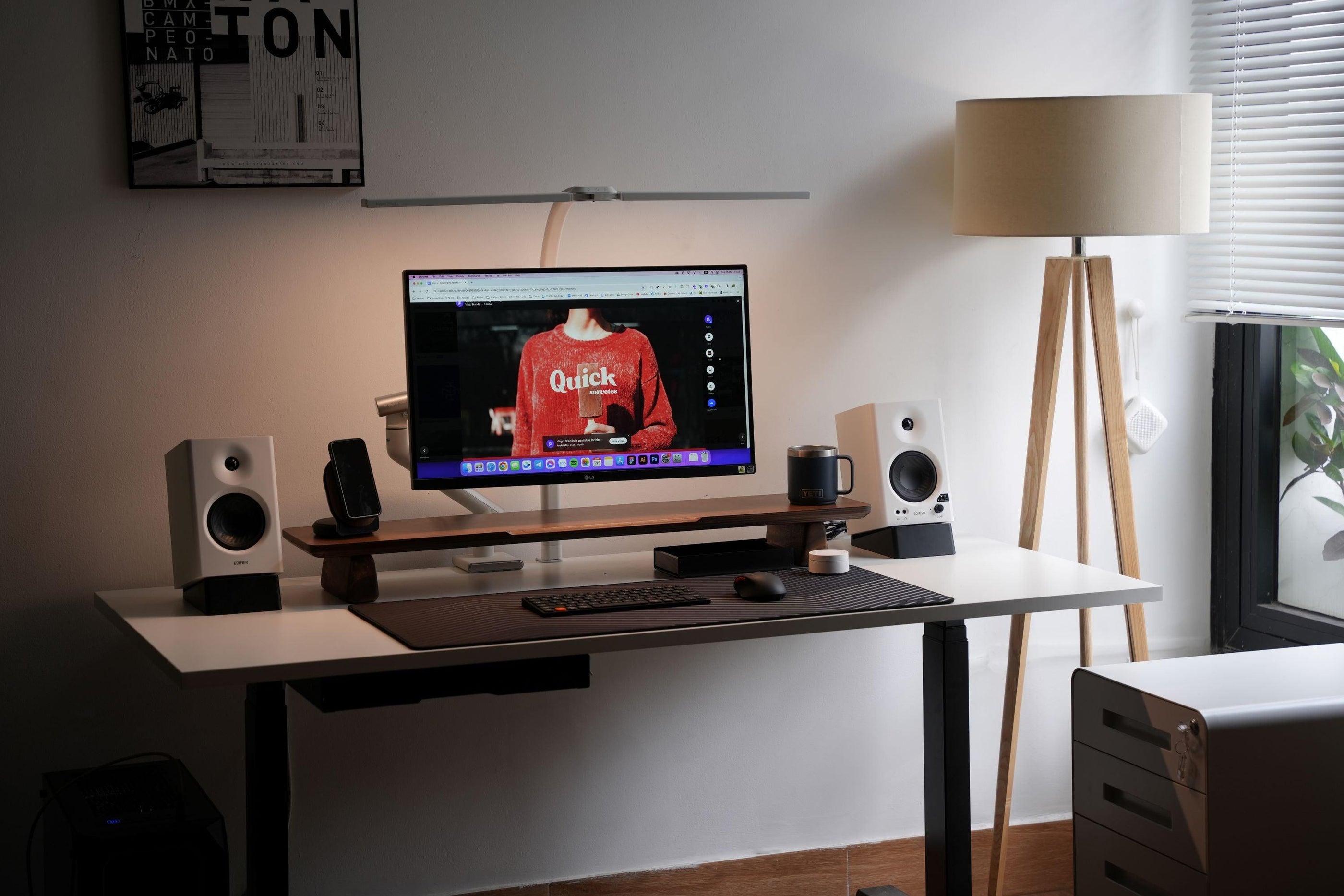 Đèn màn hình Luna - DL01